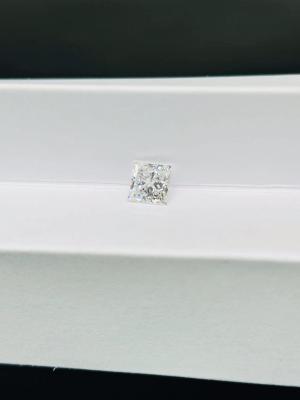 중국 종합적 CVD 실험실은 하얀 다이아몬드 공주에게 모양이 형성된 보석을 임명했습니다 판매용