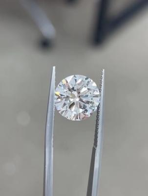China Large Size 4ct Lab Created Synthetic Diamonds White Round Brilliant Cut IGI Certified for sale