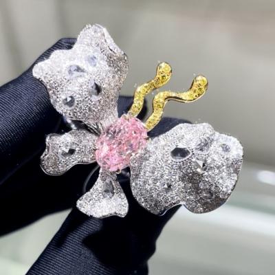 China Anel de Design de Borboleta de 18K de Forma Oval Anel de Diamante Cor-de-Rosa Crescido de Laboratório Luxo e belo design para festa para banquete à venda
