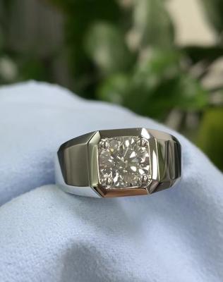 China Lab Grown Diamond Men's Ring in 18K White Gold E Color for Engagement and Wedding for sale