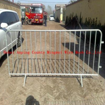 China temporary iron wire fence panels / galvanized crowd control barricade / crowd control barricade for concert barrier for sale