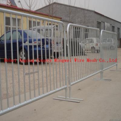 China High quality crowd control barrier fence( factory ISO 9001 certificate ) for sale