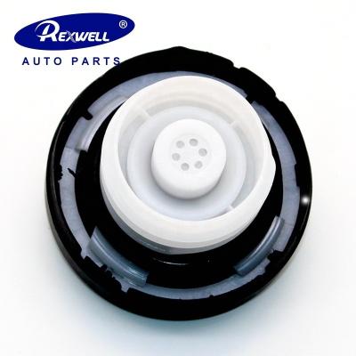 Cina Cappuccio del serbatoio del carburante in plastica 77310-48020 per Toyota PICNIC LEXUS ES300 7731048020 in vendita