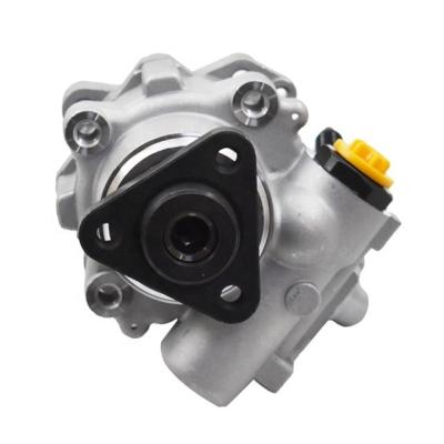 Cina 32411094965 1094965 pompa di guida E46 N42 per BMW 325i 328i E46 in vendita