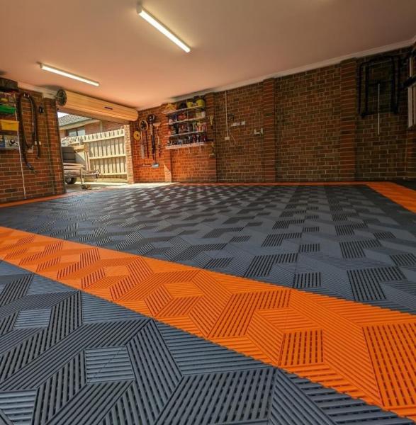 Quality Waterproof Smooth Interlocking Garage Floor Tiles 18mm Garagetrac Tiles for sale