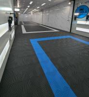 China Modern Grey Plastic Square Modular Interlock Flooring Tiles 15.75×15.75 Inch with 0.5% Water Absorption for sale