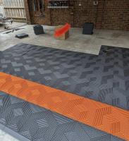 China PP Garage Floor Tiles 15.75x15.75 Inch Interlocking 2500lbs Capacity Black for sale