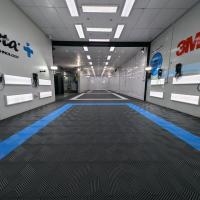 China Polypropylene Garage Floor Tile 2500 Lbs Capacity Interlocking 3D Design for sale