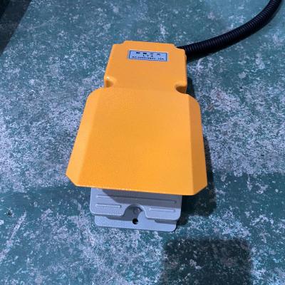 Cina singola macchina capa del trapano della cerniera 0.6-0.8Mpa con la testa di taglierina della lega in vendita