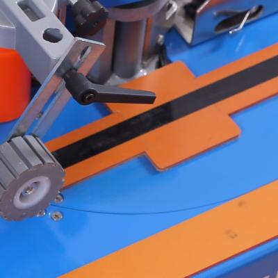 Cina trecciatrice curva manuale del bordo 1.6kw per la guarnizione del legno in vendita