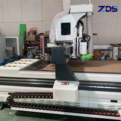 Κίνα CNC ξυλουργικής 1300*2500mm ξύλινος χαράζοντας CNC δρομολογητών δρομολογητής για το γραφείο προς πώληση