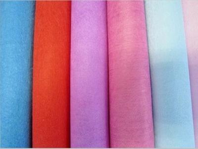 Cina morbidezza non tessuta del panno di pulizia 130gsm/di 83gsm Microfiber alle mani in vendita