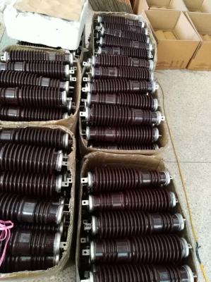 Китай Arrester пульсации фарфора молнии 10KA для на открытом воздухе линии распределения продается