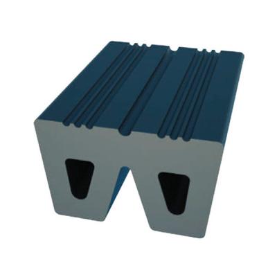 Cina Tipo 300H 400H Marine Rubber Fender del paraurti W del crogiolo di rimorchiatore di Max Length 2000mm in vendita
