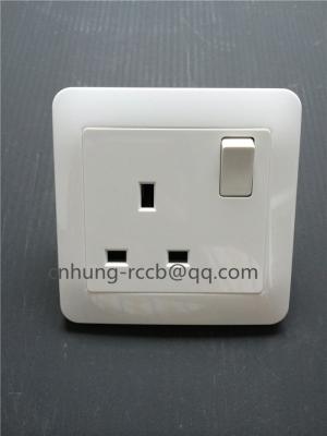 China British standard three parties with one gang wall switch socket for sale