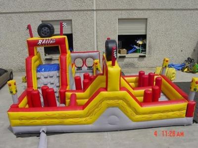 China parque combinado de salto inflável do jogo da corrediça do curso de obstáculo do castelo do leão-de-chácara do PVC de 0.55mm à venda