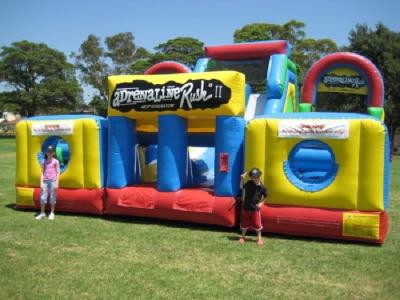 China Última carrera de obstáculos inflable grande de Comercial para el adulto en venta