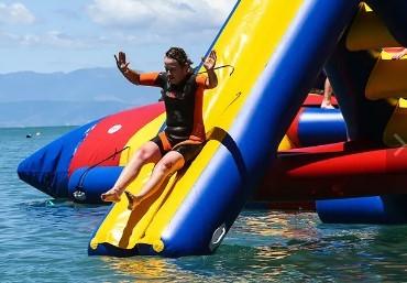 China Giant Island Inflatable Water Park Inflatable Floating Water Slides  Anti UV for sale