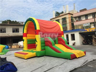 China Gorila inflable de la liquidación, casa hermosa del salto con la pequeña diapositiva en venta