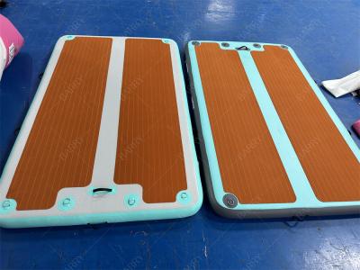 China 3×1.8x0.15m Customized Size Color Available Inflatable Floating Dock For Yacht Leisure for sale