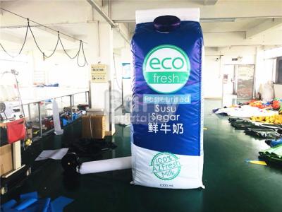 Chine Produits gonflables de la publicité de bâche de PVC, bouteille à lait modèle gonflable pour extérieur à vendre