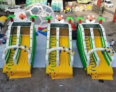 China Los adultos de la seguridad clasifican los toboganes acuáticos inflables del PVC resistentes al fuego en venta