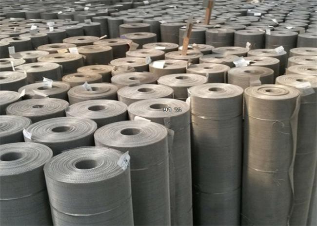 Rolled stainless steel wire netting