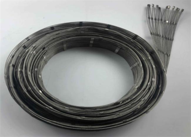 Stainless steel rope mesh green wall installation example