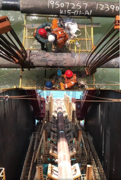 Pipeline reinforced mesh installation process