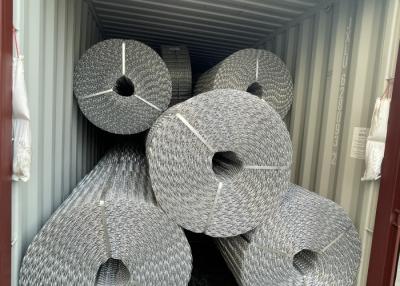 中国 2.0mm*2.0mm ワイヤの厚さ パレットパイプライン コーティング オフショア石油パイプラインのための溶接網 販売のため