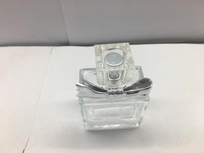 China garrafas de perfume 50ml vazias luxuosas com o tampão da decoração da fita à venda