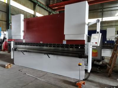 中国 Press Brake HUAXIA 3 Axis CNC Press Brake With Cybelec 販売のため