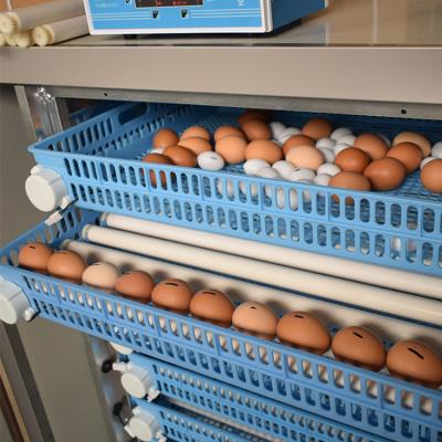 Chine Grande capacité industrielle des incubateurs d'éclosion d'oeufs de poulet 80W pour la ferme à vendre