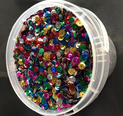 China 365 Colors Loose Round and Circle PVC Sequin Panels for Weddings Parties Cloth Decorate Wedding Decorations Bulk Packaged in Candy Box for sale