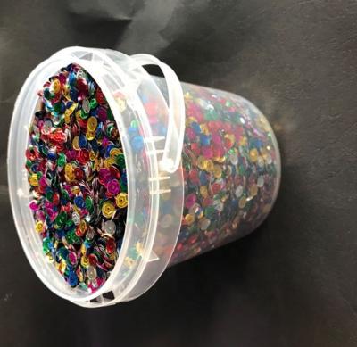 China 365 Colors Loose Round and Circle PVC Sequin Panels for Weddings Parties Cloth Decorate Wedding Decorations Bulk Packaged in Candy Box for sale