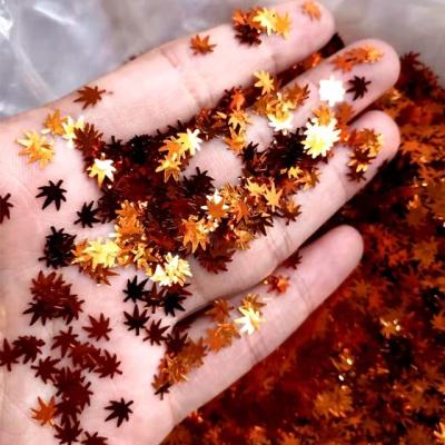 China Ready to Ship Customizable Glitter Leaf Christmas Decorations and Garland Diy OEM Function Slow Flashing for sale