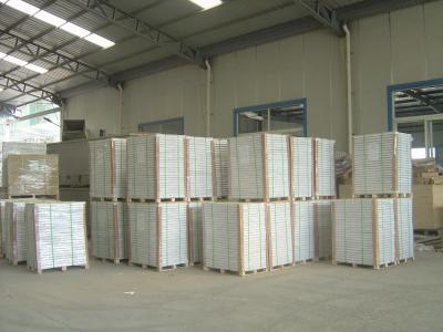 China Focus Brand 70gsm 180gsm A3 A4 White Offset Paper Roll For Office Stationery for sale