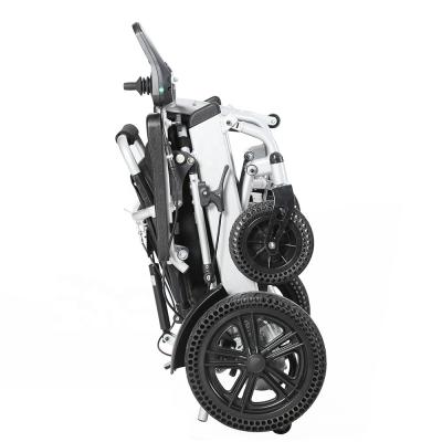 中国 601L Remote Folding Lightweight Wheelchairs with LCD Voice Joystick Controller and Honeycomb Solid Wheel Reclining Wheelchair 販売のため