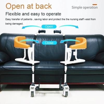 Cina Patient Lift Transfer Chair Disabled Manual Bath Toilet Wheelchair in vendita