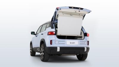 Cina 2025 Geely Auto ICON Linglong 1.5TD Fuel Car 5 porte 5 posti in vendita