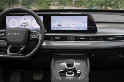 Cina 2.0t 254 HP L4 Car Chery di benzina Tiggo 8 PRO Car 7 seater Benzina Utility Vehicle in vendita