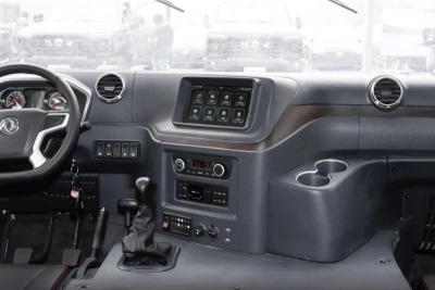 China Offroad Vierwielaandrijving Dongfeng M-Terrain M50 917 Sterk vermogen Dieselvoertuig Te koop