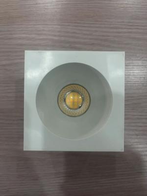 中国 シングルヘッドCOBスポットライト 天井ダウンライト 6W 3000K-3400K-4000K 3CCT スクウェア アンチブレア 販売のため