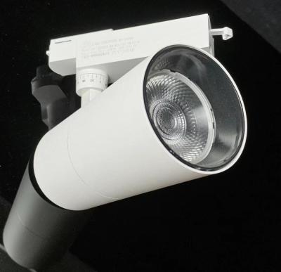 Cina 10W Soft Warm White Dimmable 4 Phase Wire Adjustable GU10/MR16 Spotlight/Track Light a LED in vendita