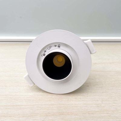 Cina 60lm/w Lampada Efficienza luminosa Base di cablaggio Ugr 6w 400lm Down Light 38 gradi Spotlight in vendita