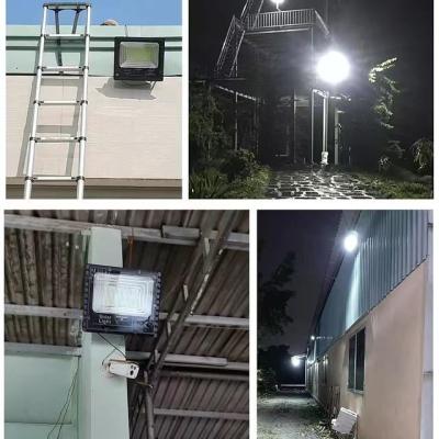 Cina IP65 Lampada a parete esterna impermeabile con interruttore di orario e carica solare in vendita