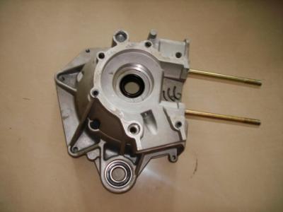 China derecho del MONTAJE de la CAJA de la MANIVELA del MOTOR de 1P40MB 2T en venta