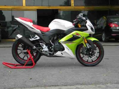 China Fricción anaranjada del motor 250cc de Motorbile de la motocicleta de Yamaha R1 que compite con las motocicletas con en venta
