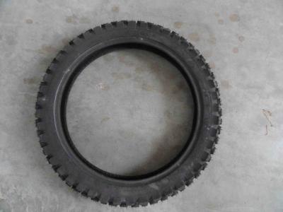 China Neumático 4.10-18-4PR de la parte posterior del vacío del MOTOCRÓS de SUZUKI GXT200 en venta
