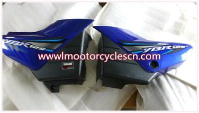 China YAMAHA YBR125 Blue fuel tank side cover CO Motorcycle Spare Parts Blue fuel tank side cove for sale